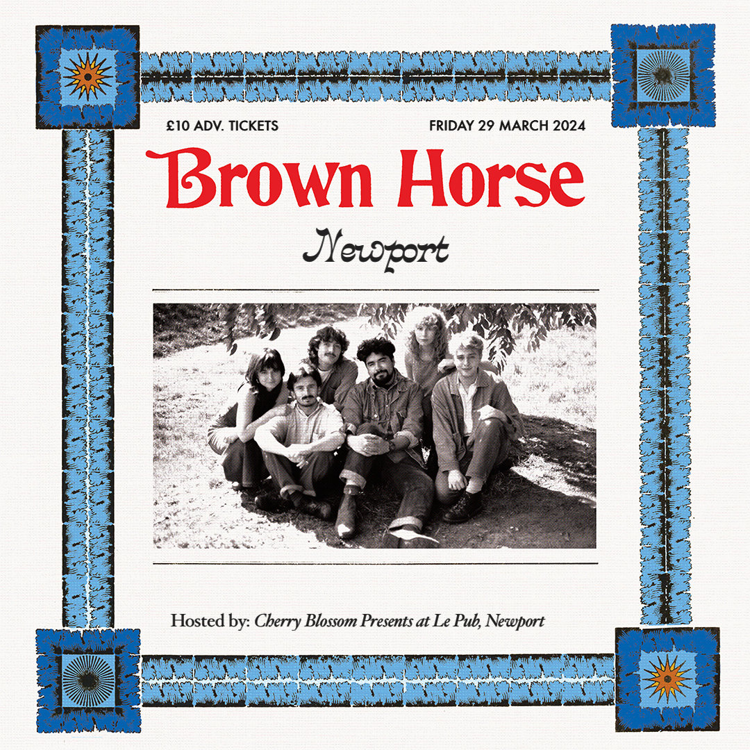 Brown Horse / Ead Wood / Pigeon Wigs | Le Public Space