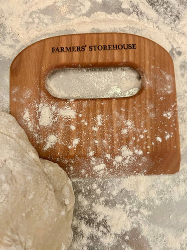 Artisan Dough Bench Scraper | Farmers' Storehouse
