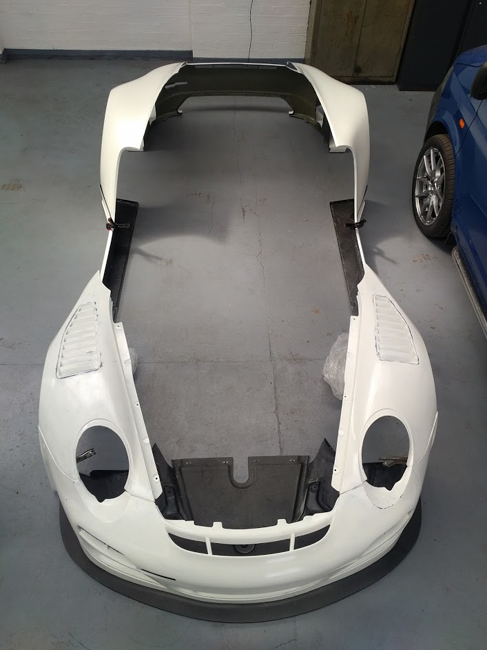 Porsche 996 to 997 GT3R Conversion