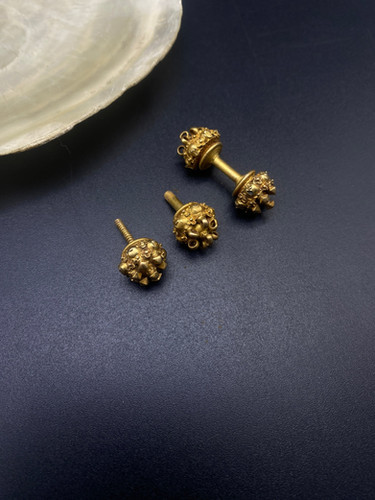 GOLD BUGADI EARRING | Suraajdeep