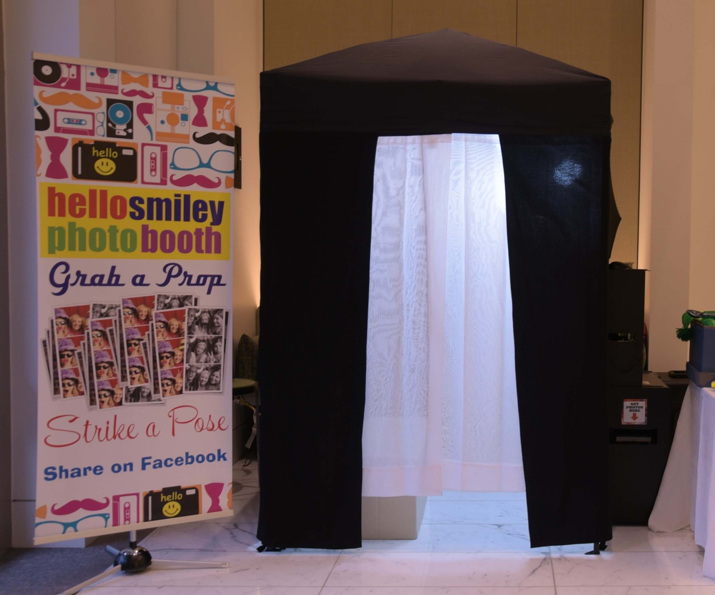 Hello Smiley Photo Booth | Sunnyvale | Photo Booth Rentals