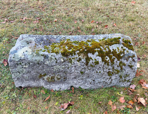 Sitting Stone | Stone Designs