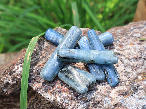 kyanite tumbled