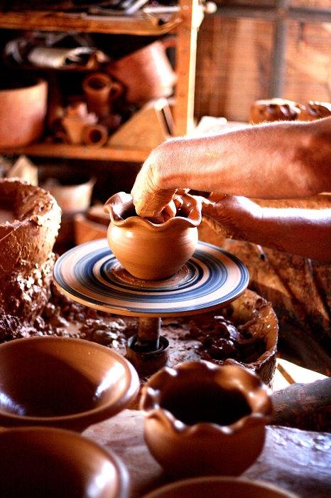 A Olaria do Tatá: entre barro, história e poesia.