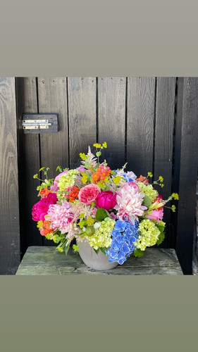 Fresh Floral Arrangement | StudioFlora (Active)