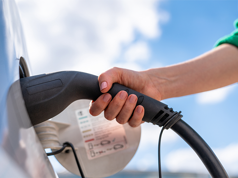 5 Key Insights for winning and retaining EV customers in 2025