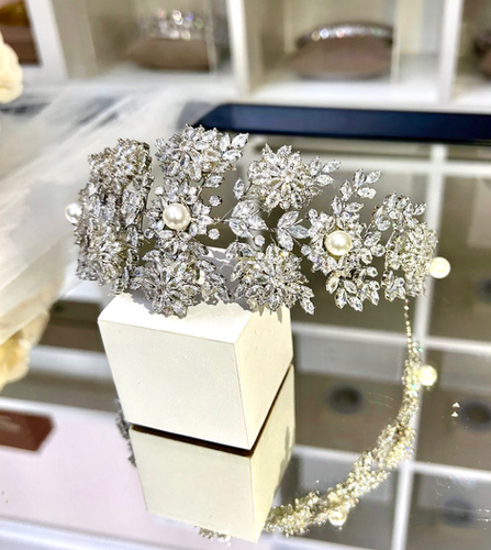 Tiara de Noiva Modelo Alice | Loja Anna Conte