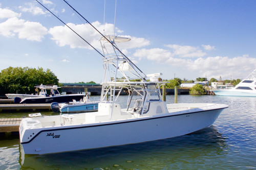 2010 Sea Vee 390I IPS Center Console | bondyachtsales