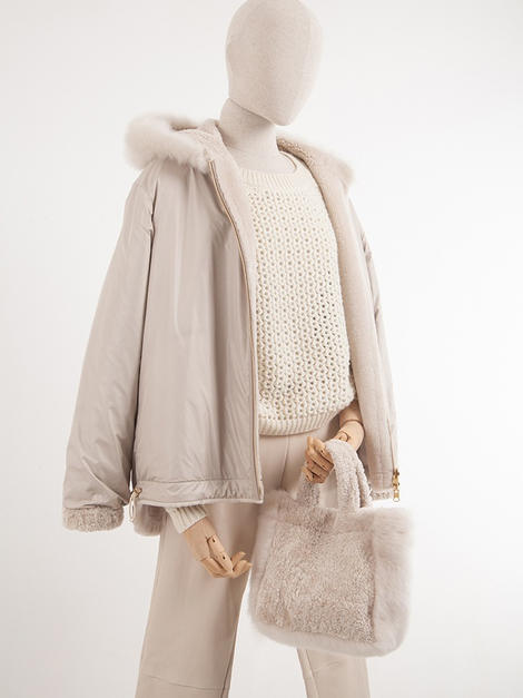 Lisa Contè I Outerwear & Accessories I Made in Italy I Cashmere - Shearling