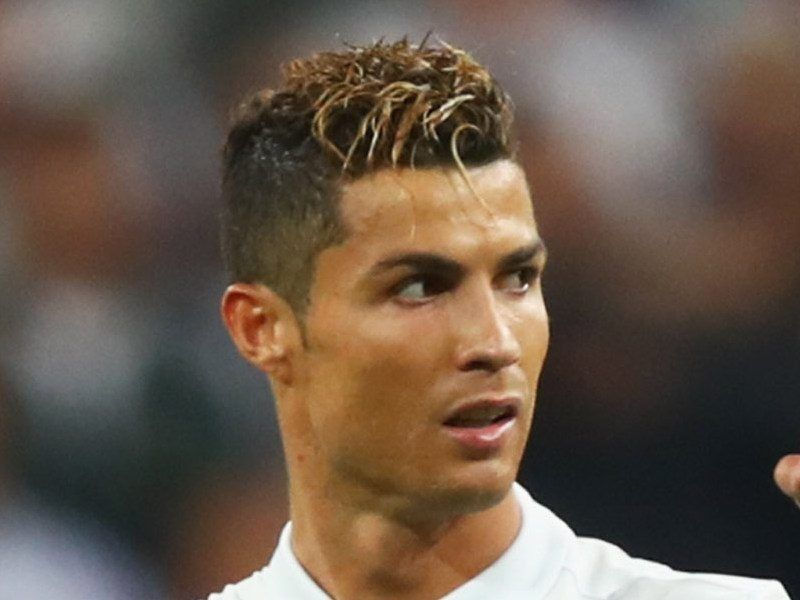 Sự thật về những kiểu tóc Ronaldo từ trước đến nay