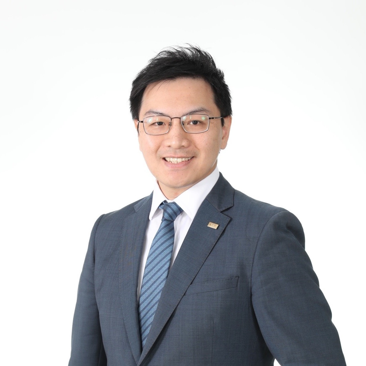 Mr Cyrus Cheung