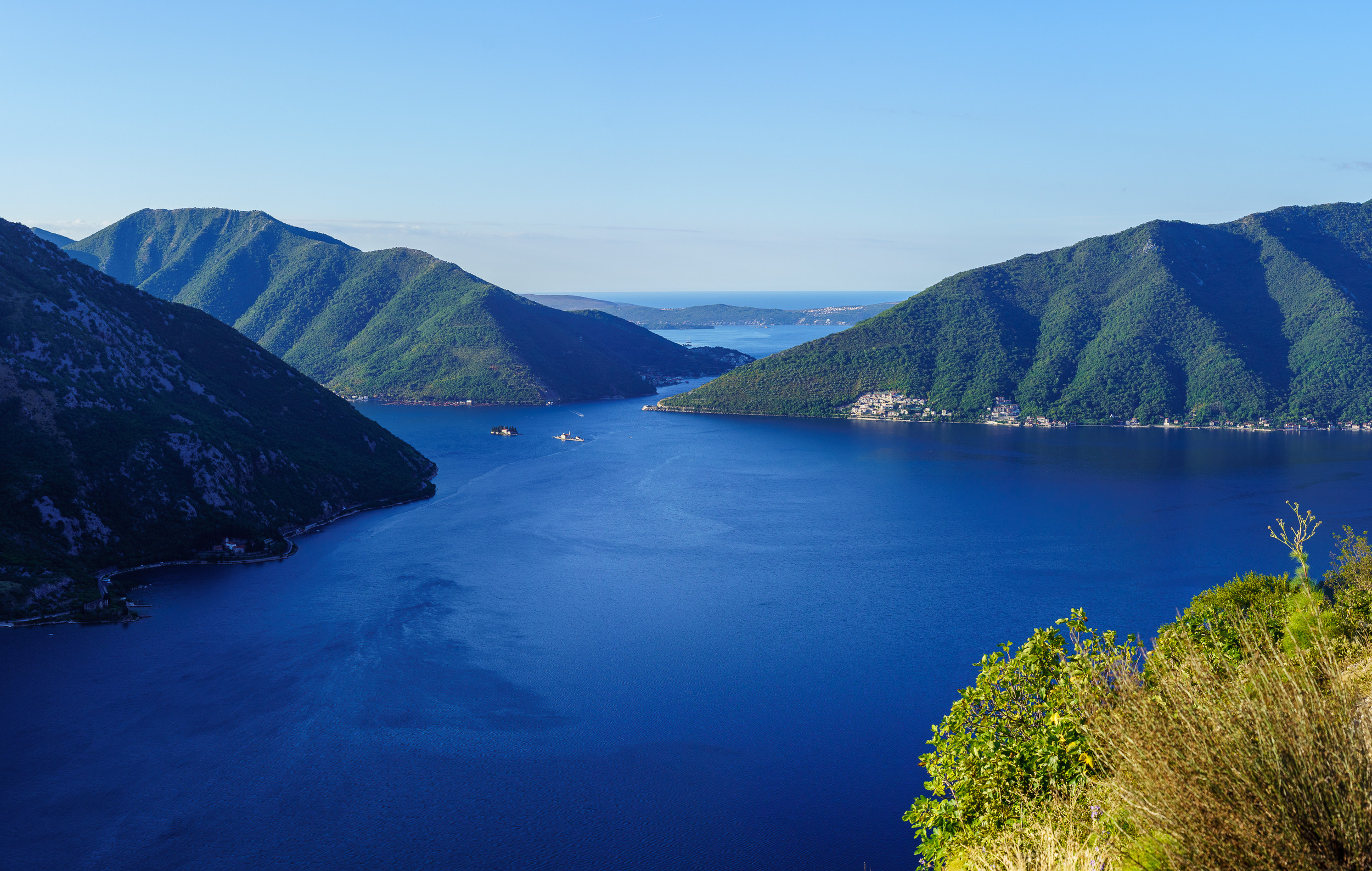 MONTENEGRO | Ocean Blue Swimming
