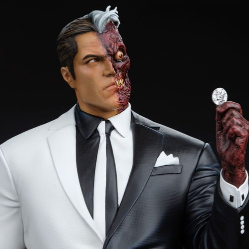 TWEETERHEAD DC Comics Maquette 1/4 Two-Face 55 cm | Statuesque Ltd