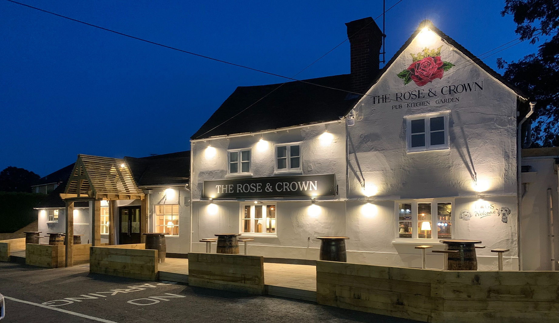 About our bar and restaurant | The Rose & Crown, Brentwood