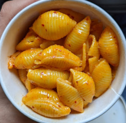 Creamy Kimchi Pasta | HANDSOME RICE