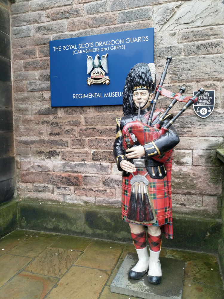 Ensign Ewart: The Scottish Hero of Waterloo