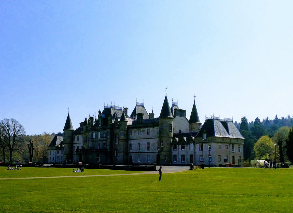 On the Edge of the Roman Empire: A Visit to Callendar House and Park