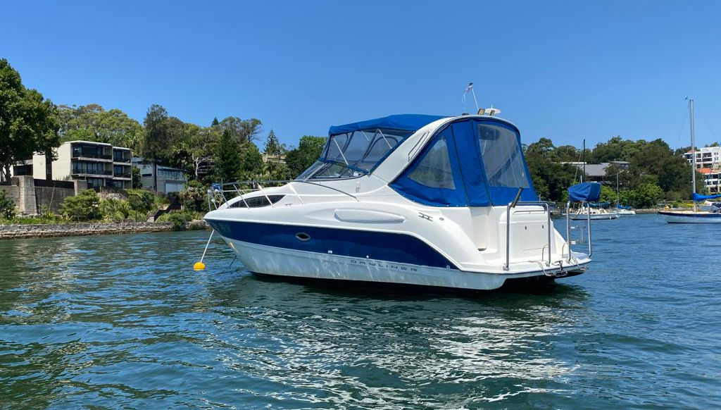2005 Bayliner Ciera 305
