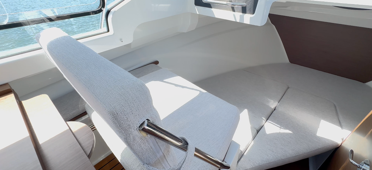 2021 Jeanneau Merry Fisher 695 Series 2