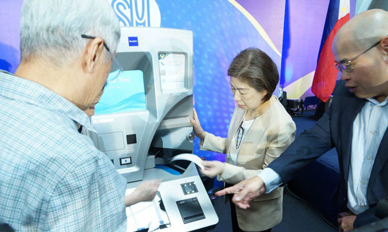 BSP and SM Store inaugurate first coin deposit machines