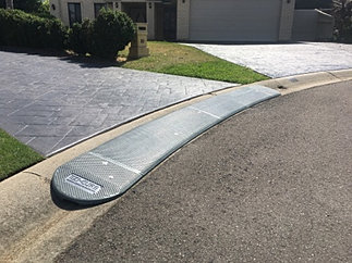 Ezi-Curb Driveway ramp for straight and curved driveways | FAQ