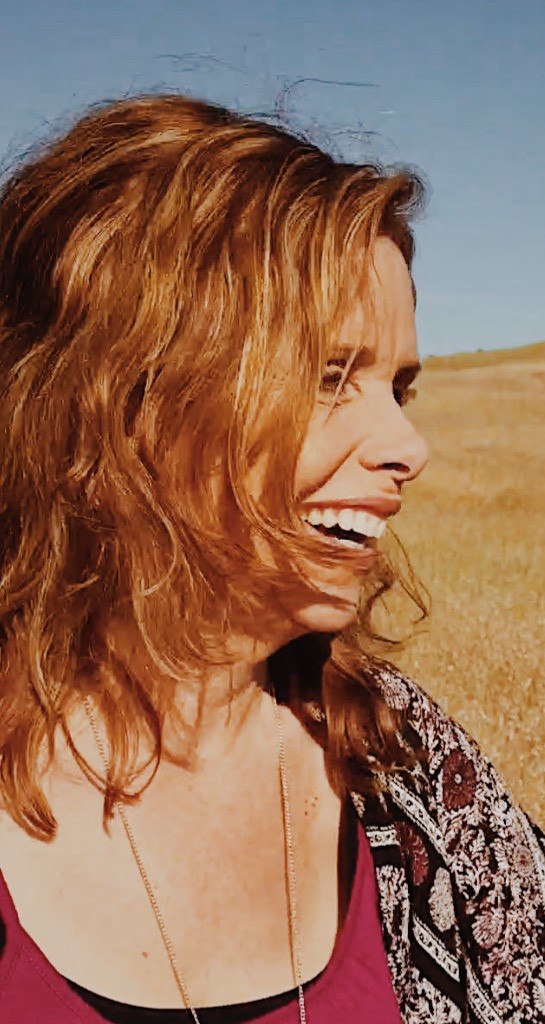 Singer Songwriter | Mona Dena | United States