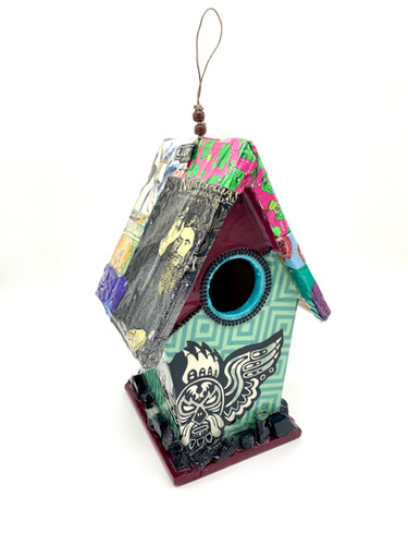 Beer Can Collage Birdhouse | RocknessMomster.com