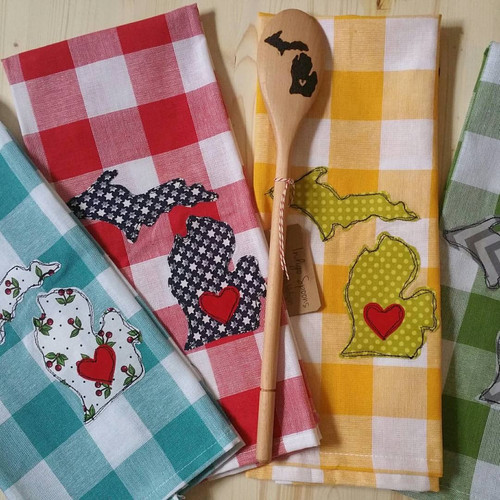 Michigan Mitten Kitchen Towels | rosemarysbabymek