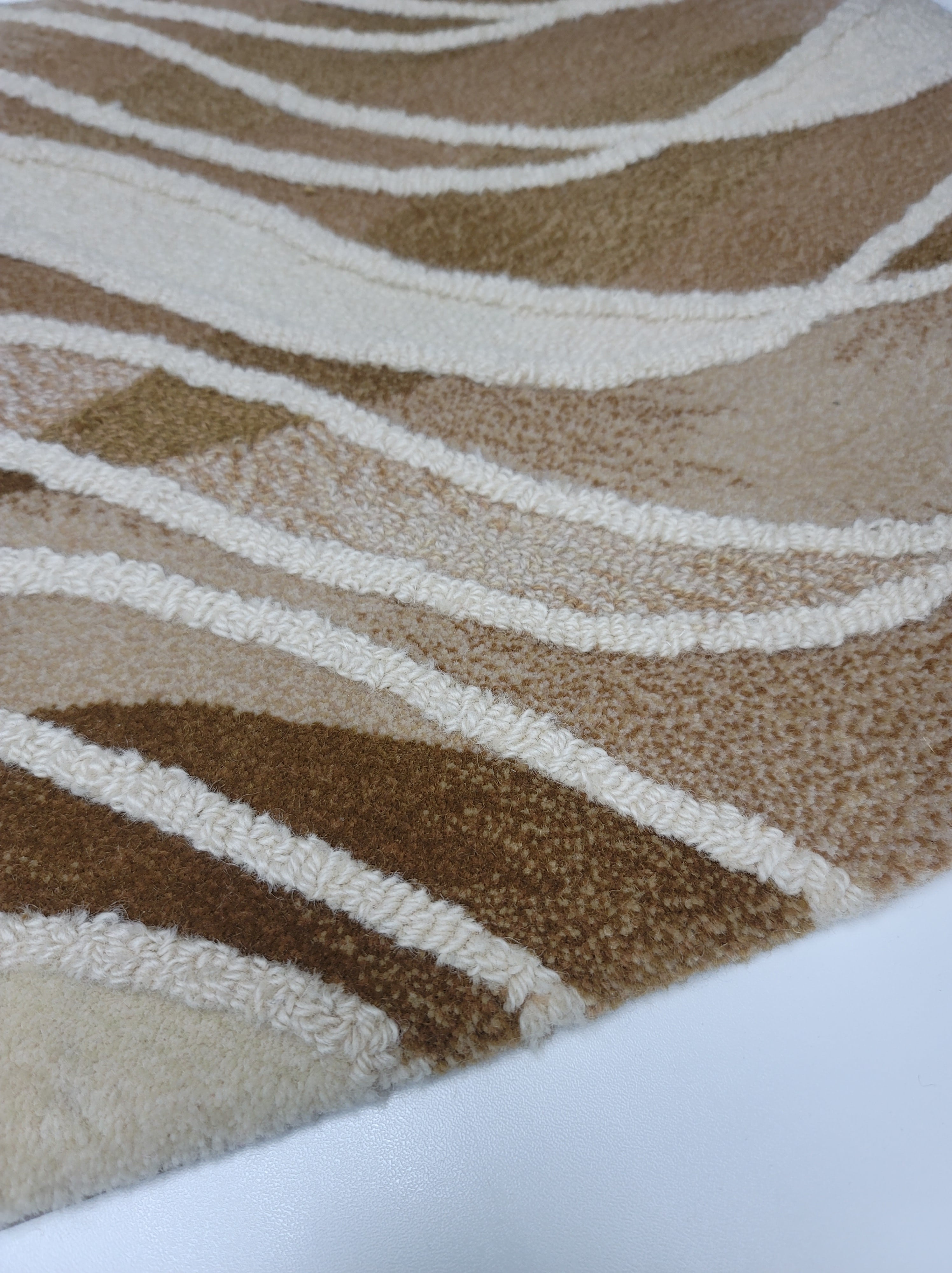 The Ultimate Guide to Hand-Tufted Area Rugs (2024 Edition)