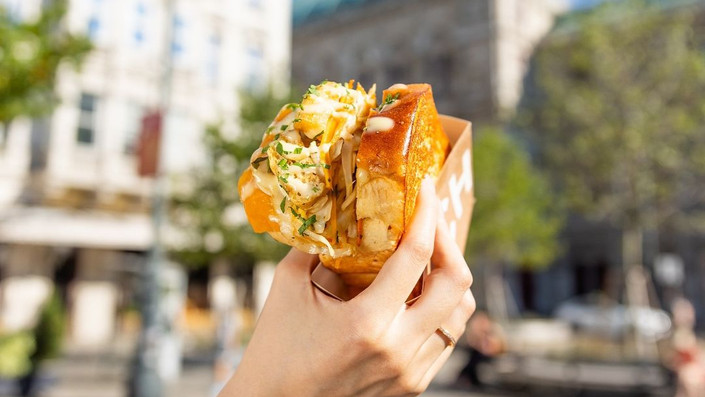 CHOI - Egg Drop Sandwich | Matcha | Cafe