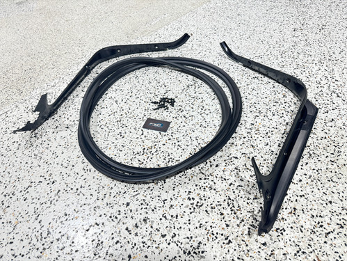 W211 E55 Trunk Seal Kit | FABTECH-PERFORMANCE