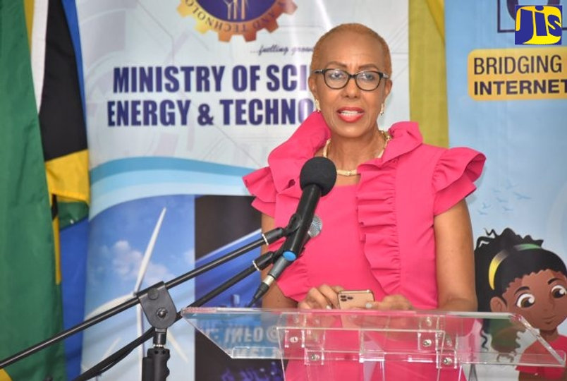 USF Launches ICT Clubs for High Schools