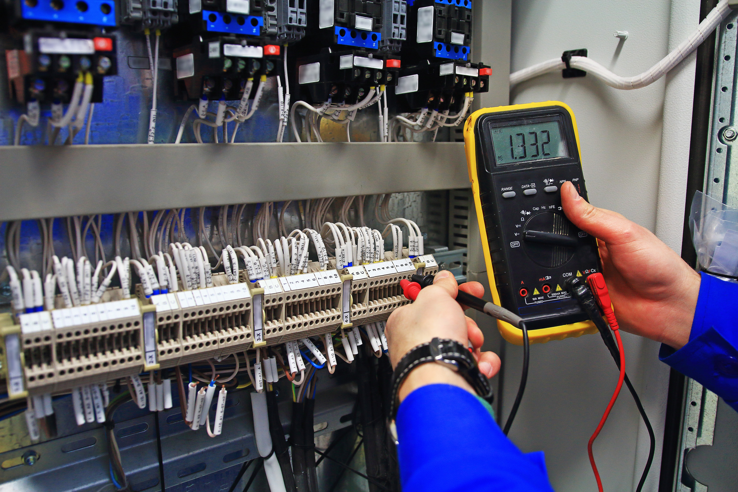 Understanding Electrical Power Essentials for Industrial Applications