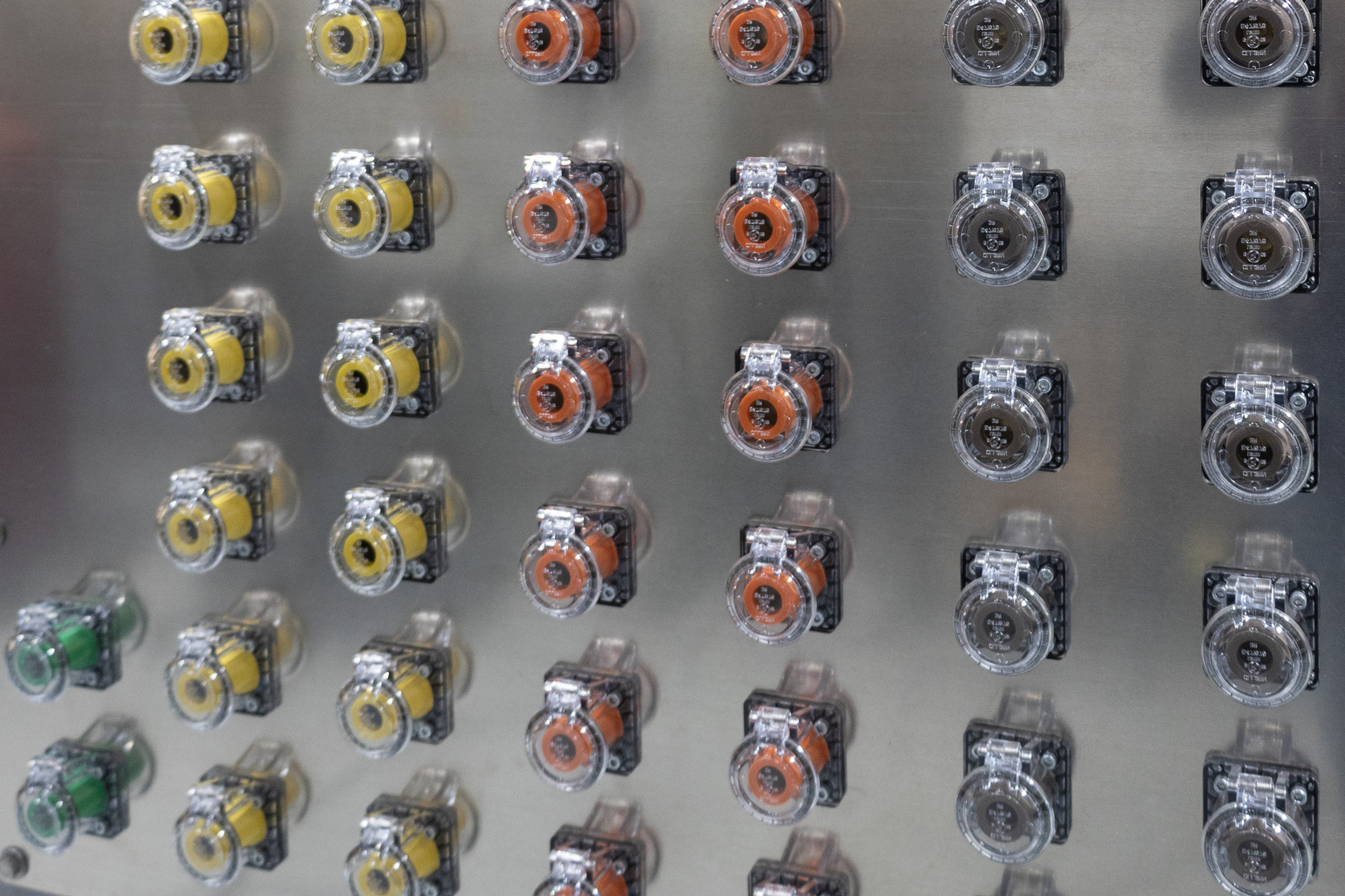 Unveiling the Advantages: Pad-Mounted Generator Connection Cabinets