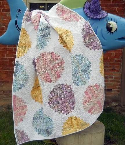 Bubbles Quilt Pattern by Cut Loose Press | Crispin Studios
