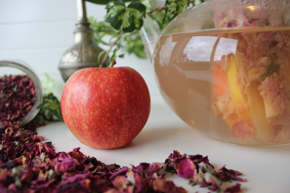 Floral Rose Apple Tea