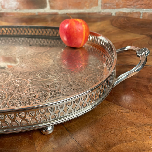 Large Oval Gallery Tray with Handles | R.J. Maypole