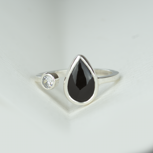 Pear Onyx & CZ Torque Ring | Suzi Lee Jewellery