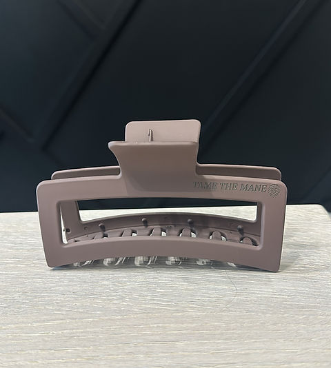 mane clip