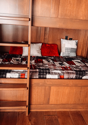 Accommodations | Pocono Mountain Maple | Newfoundland