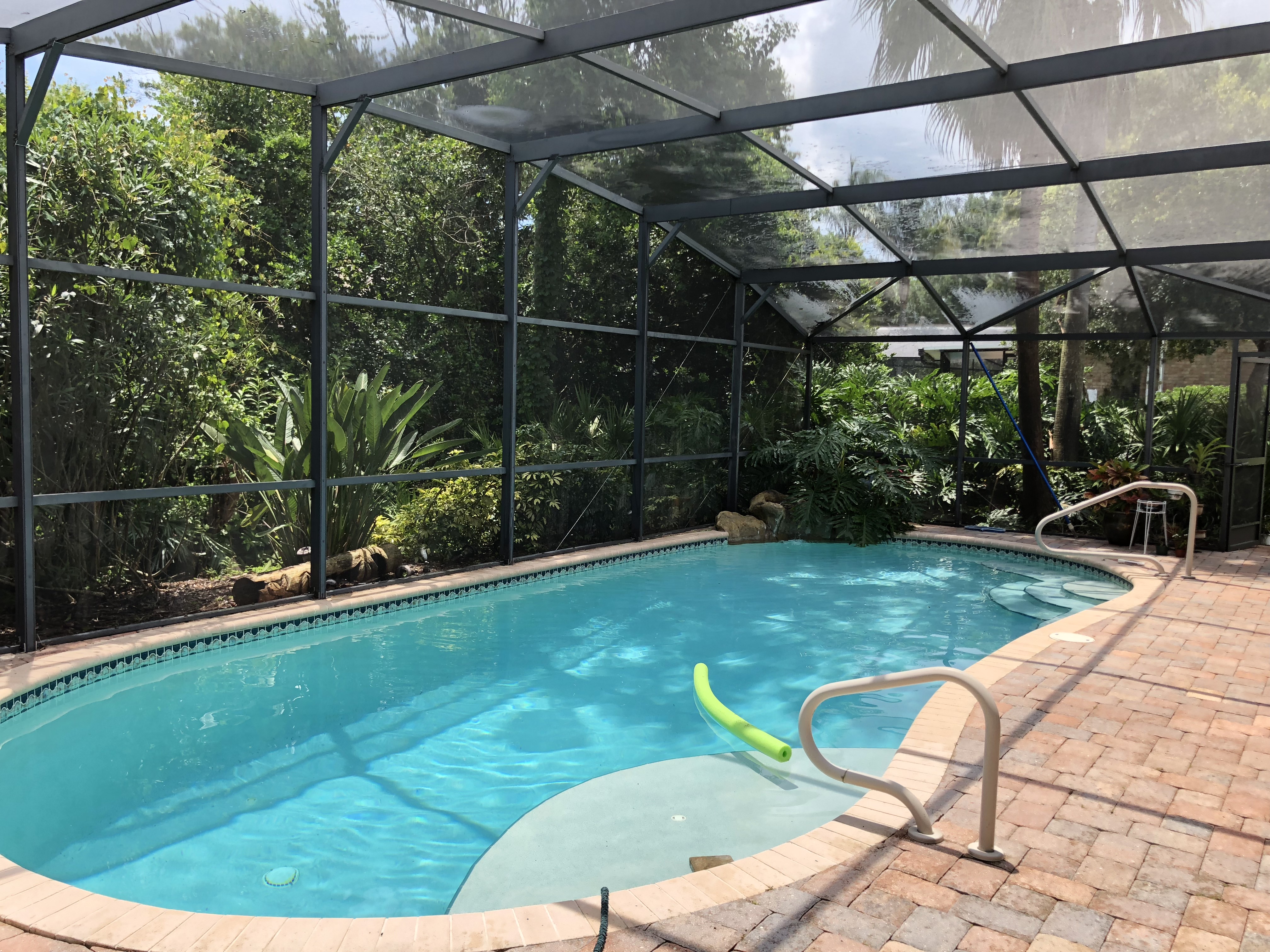 Swimming Pool Enclosure Cleaning Service, Screen Patios, Lanais