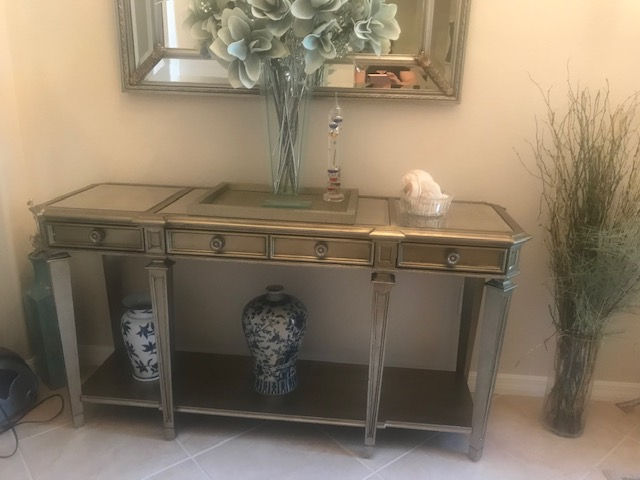 Z Gallerie Console Table Antique gold painted wood and Mirrored Top Ruby Rosette