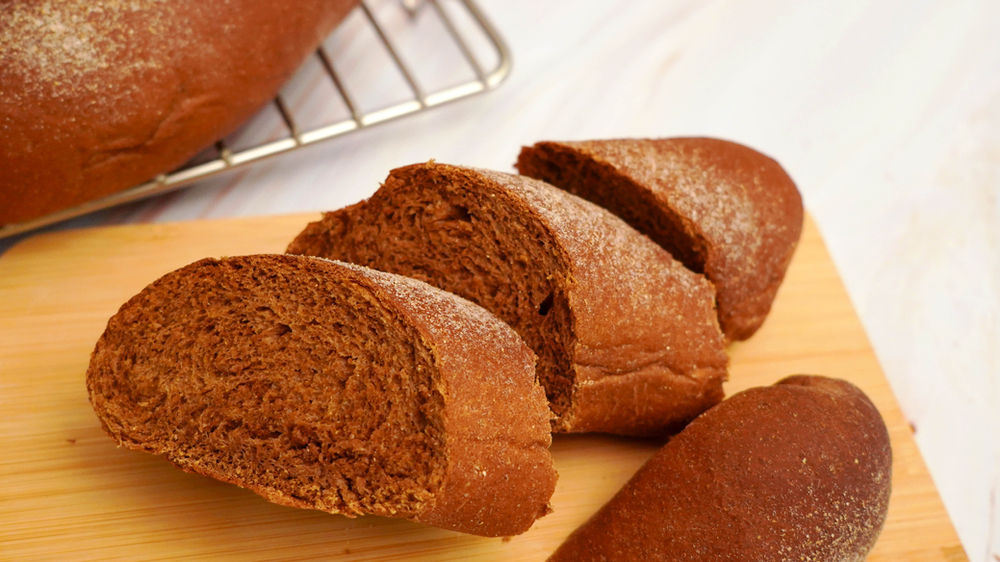 Honey Wheat Bushman Bread | Lazy Cook's Recipes