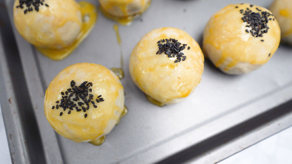 Salted Egg Yolk Pastry Lazy Cooks Recipes