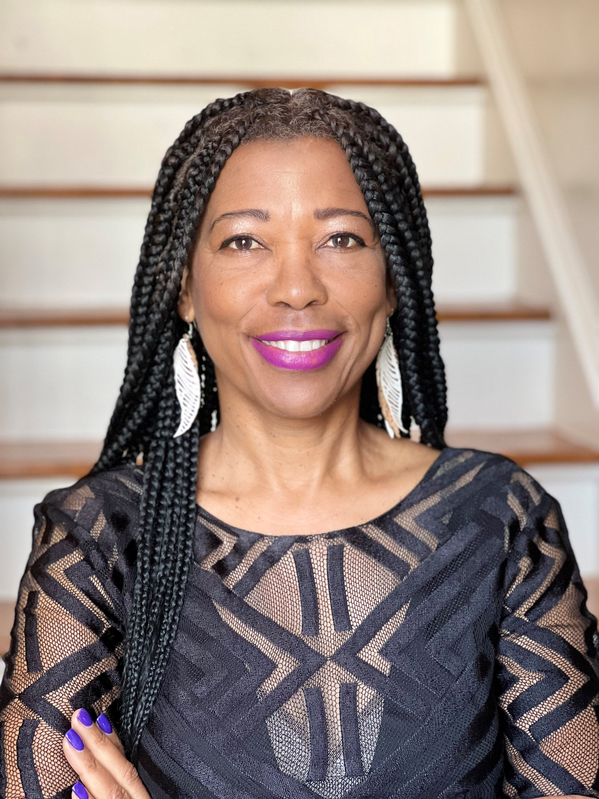 Book Sharon | gorgeouswoman