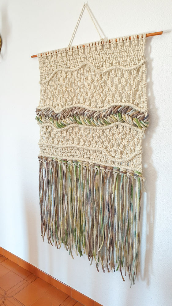 MACRAME MADE WITH WOOL