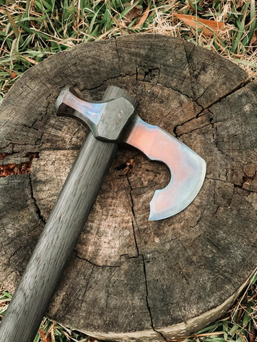 Bearded Tomahawk | Tippy Customs
