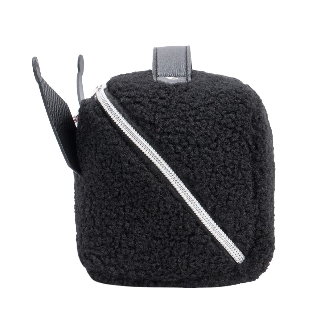 KUROMI UNFOLD BAG | MOXLA