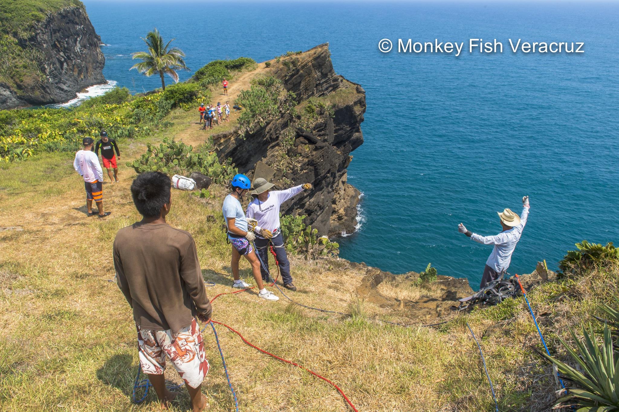 Roca Partida Veracruz│Rapel - Kayak - Cabañas│Monkey Fish