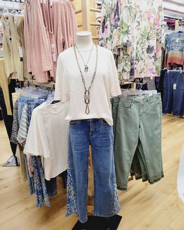 Evans on the Common | Townsend, MA | Women's Clothing